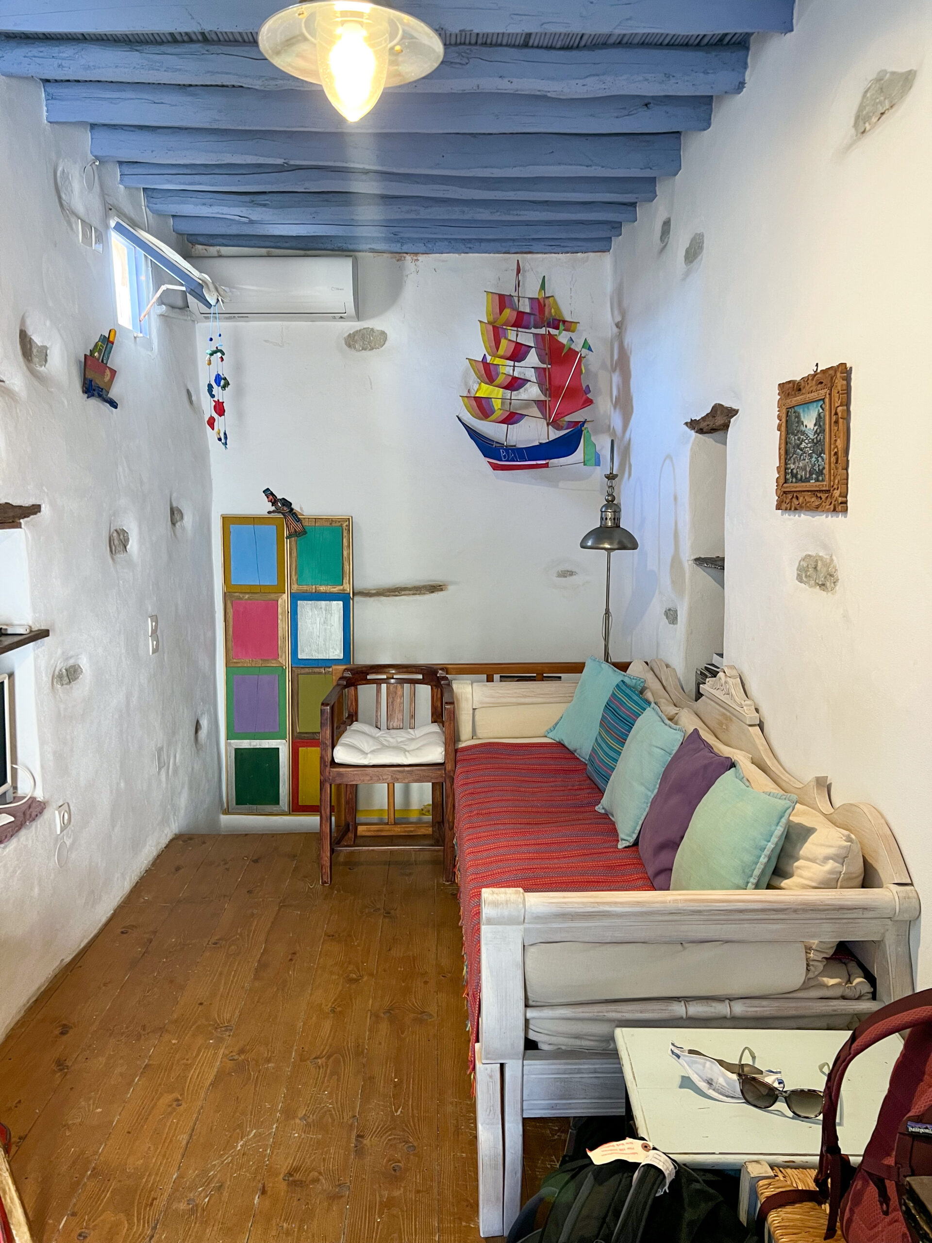 How to Choose the Best Accommodations When You Travel - Kayla Smith
